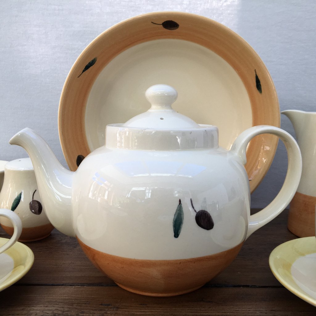 Poole Pottery – MrPottery