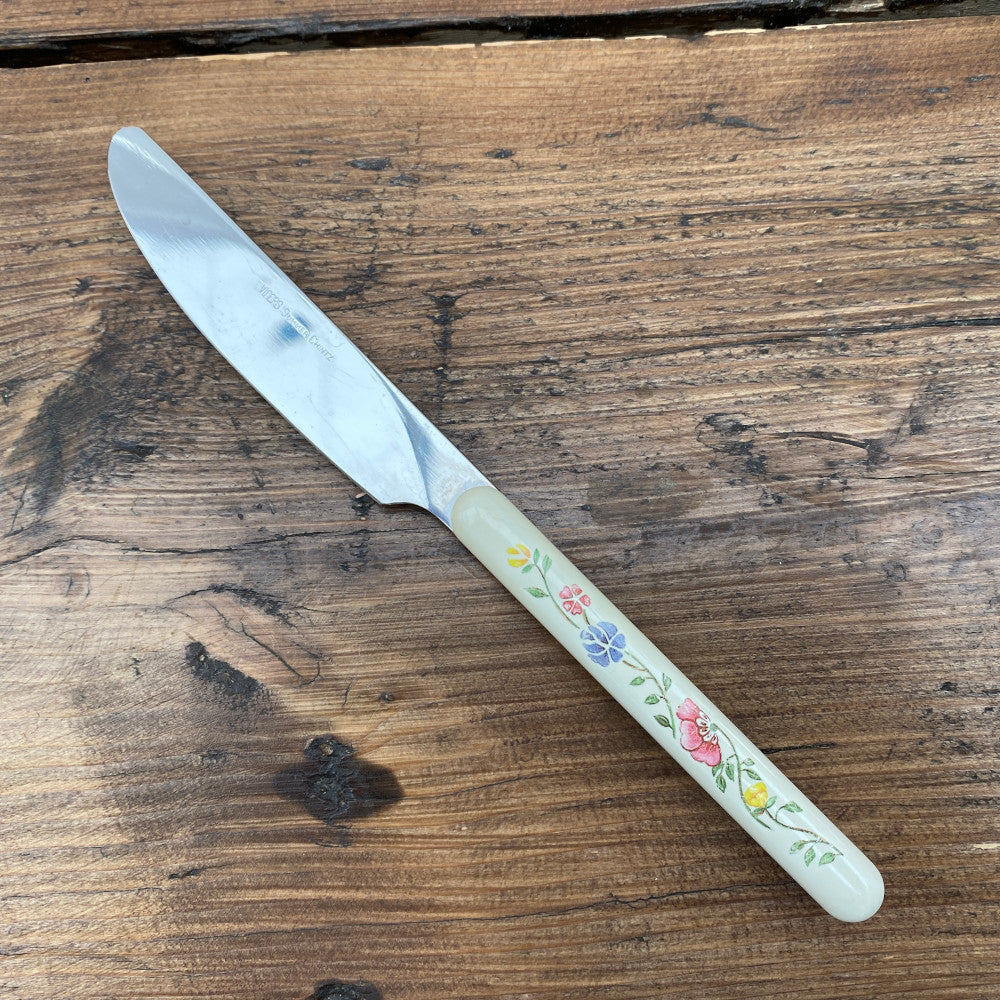 Johnson Bros "Summer Chintz" Knife (Viners) - Cream Handle/Earlier Ver ...