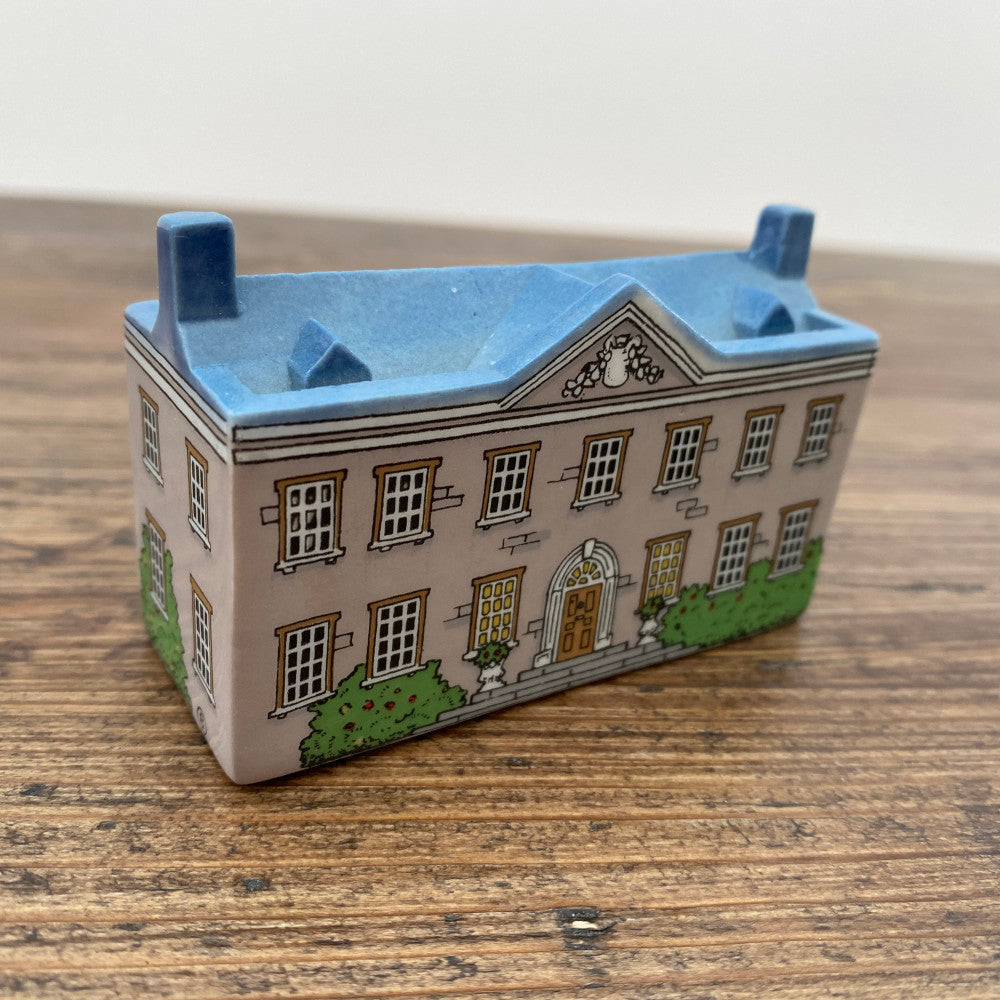 Wade Ireland "Bally Whim Village Set" - Unknown Named Hall – MrPottery