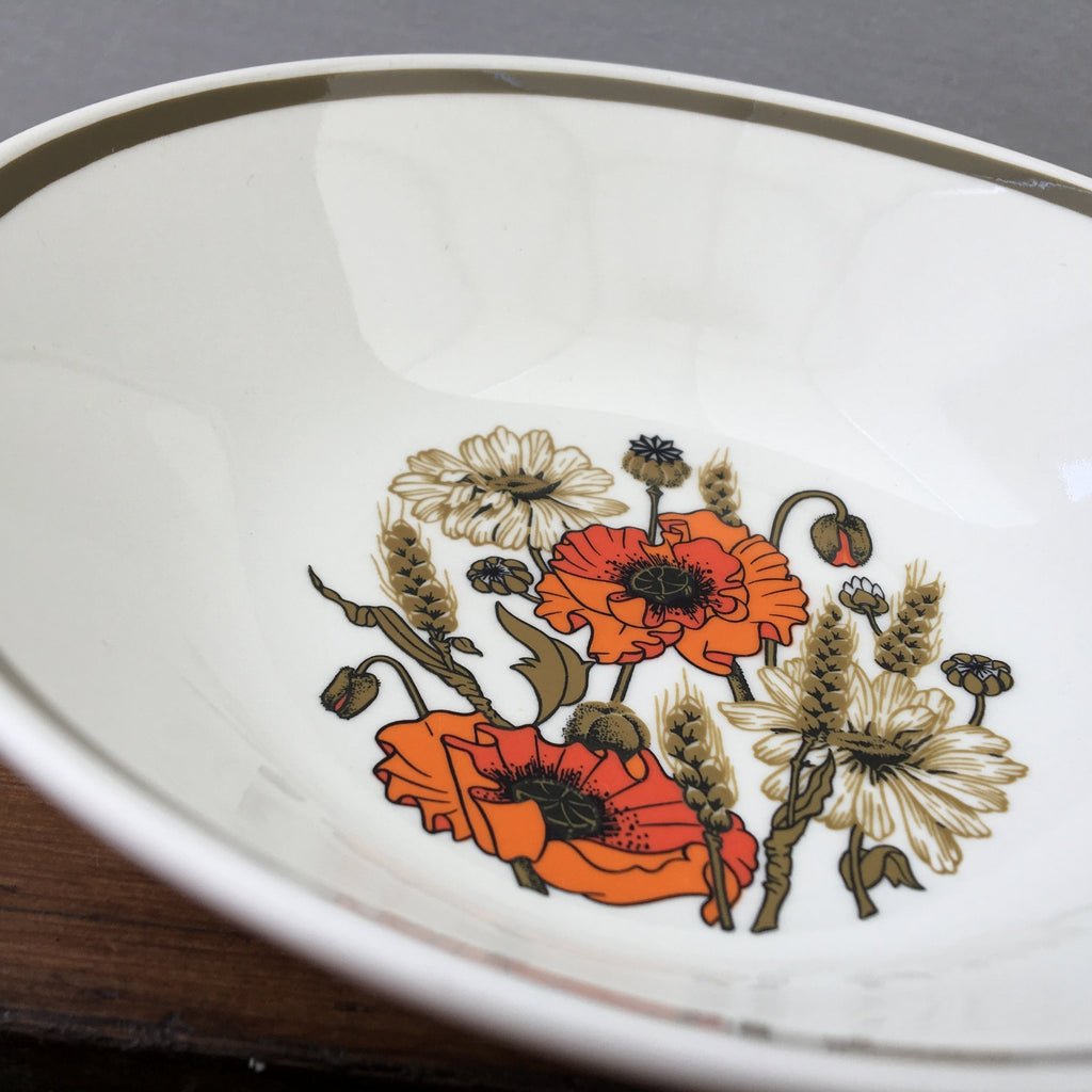 J & G Meakin "Poppy" Soup/Cereal Bowl, 6.5" – MrPottery