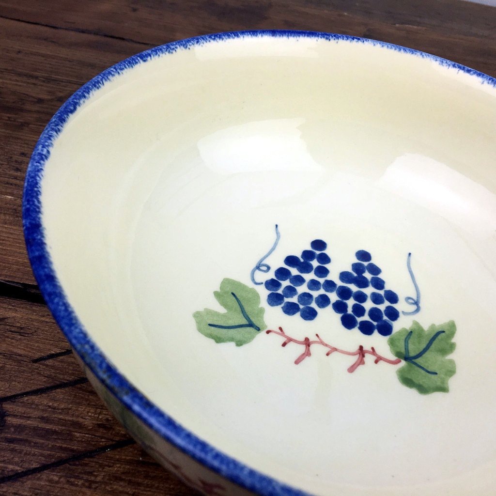Poole Pottery "Dorset Fruit" Salad / Fruit Serving Bowl (Grapes), 8.25 ...