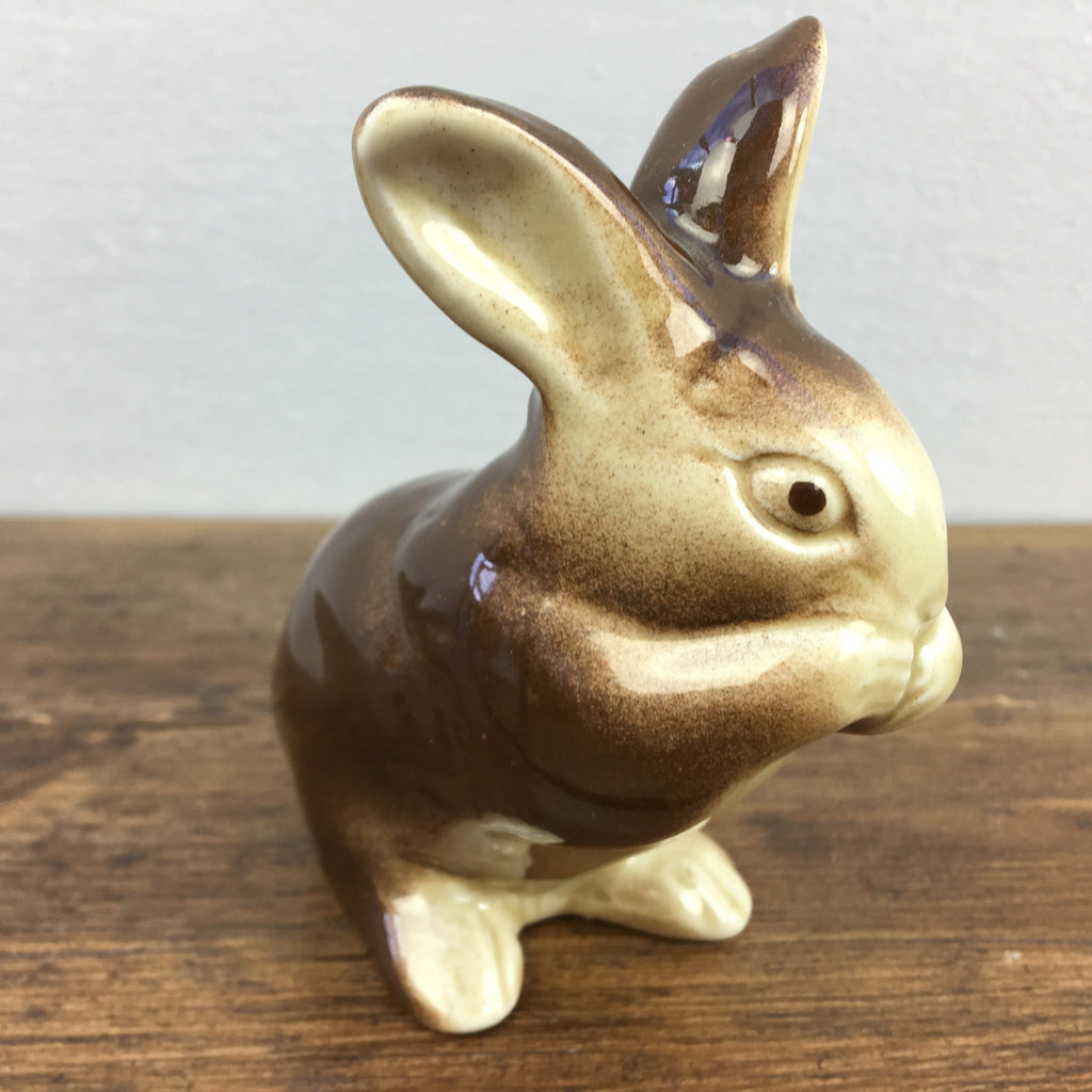 Poole Pottery "Figures - Cream & Brown Glaze" Rabbit, Washing – MrPottery