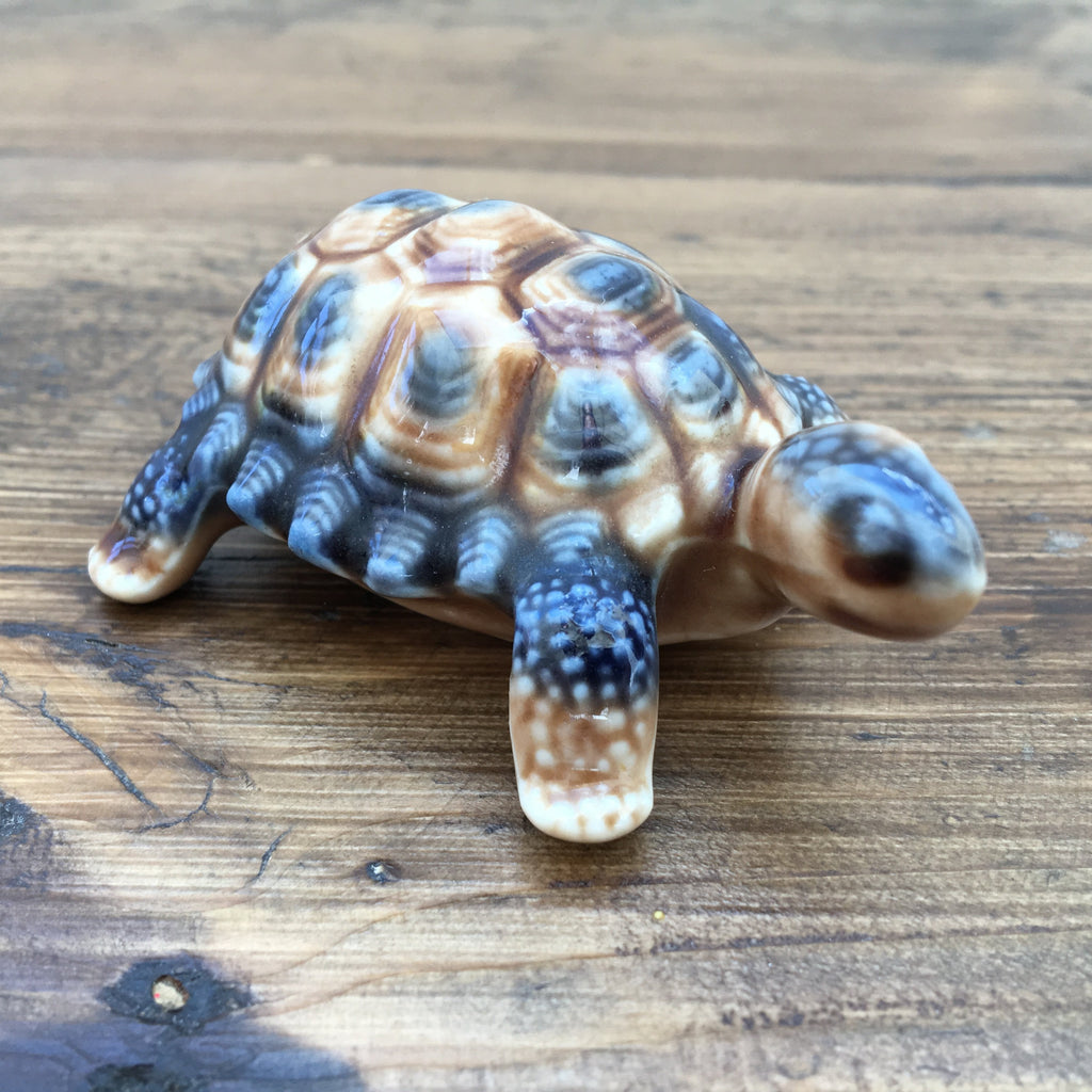 Wade "The Tortoise Family" - Baby Tortoise, 3" – MrPottery
