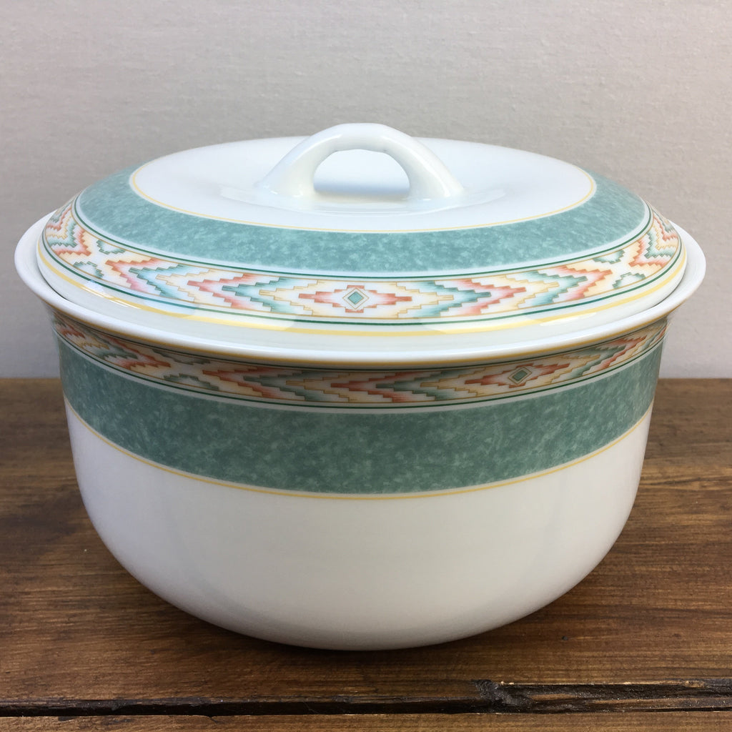 Wedgwood "Aztec" Lidded Casserole Dish, 3.25 Pints – MrPottery